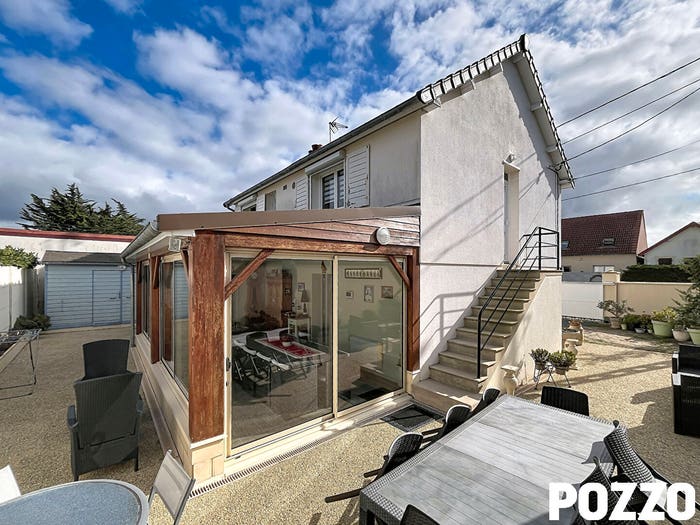 Maison 5 pièces à Bréhal, à vendre