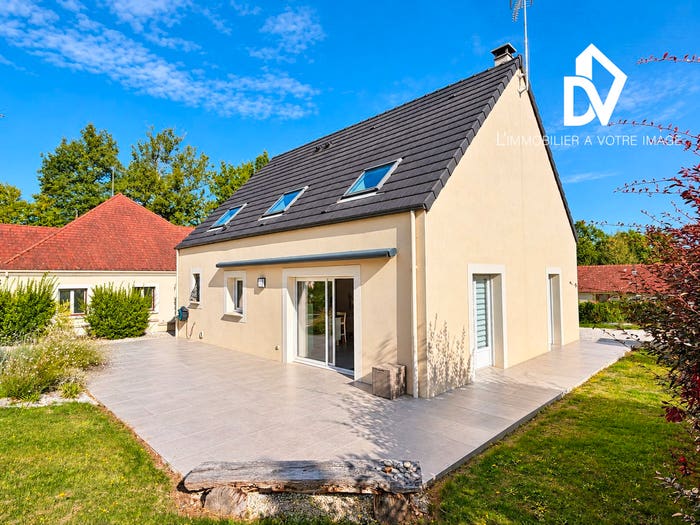 Maison 6 pièces à vendre à Héry