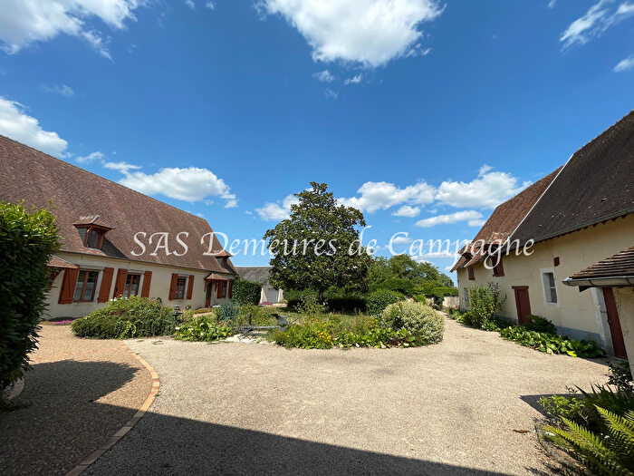 Maison 8 pièces à Sury-près-Léré, à vendre