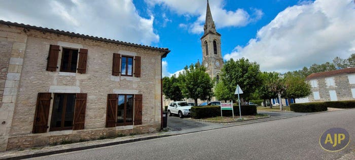 Appartement 4 pièces à Saint-Germain-d'Esteuil, à louer