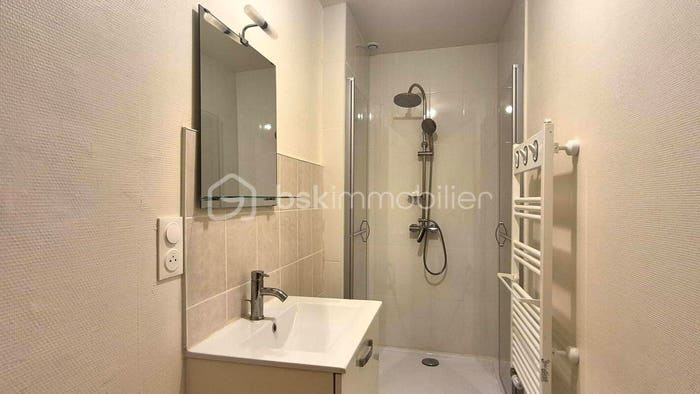 Appartement 2 pièces à Centre Ville, Reims, à louer