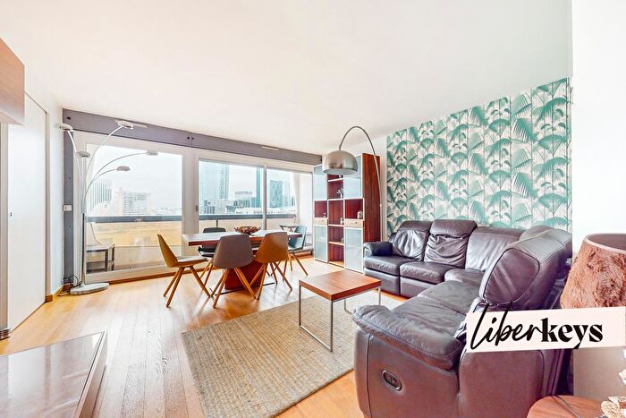 Courbevoie, Gambetta, La Défense - Appartement 4 pièces à vendre