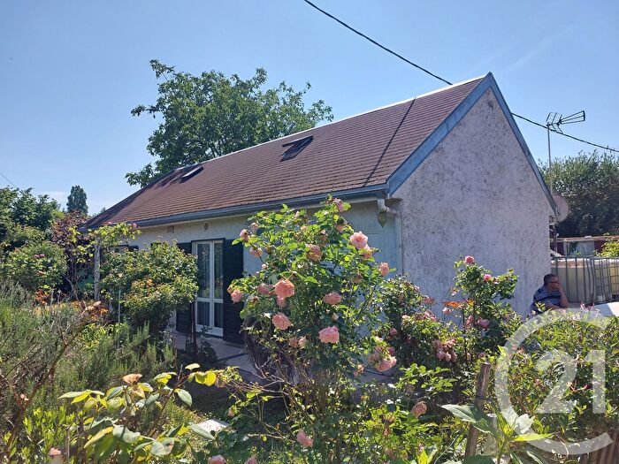 Maison 3 pièces à Beaune-la-Rolande, à vendre