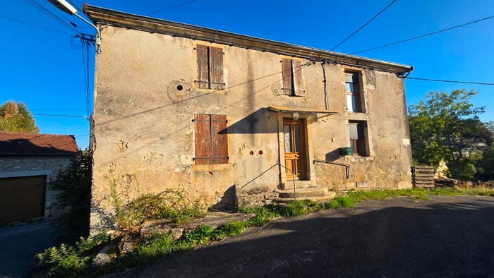 Maison 6 pièces à vendre à Saint-Laurent-la-Roche