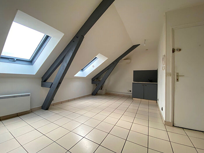 Montereau-Fault-Yonne, Ville basse : Appartement 3 pièces à vendre