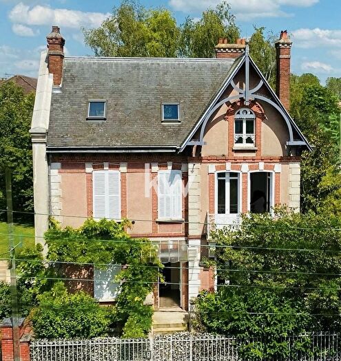 Montereau-Fault-Yonne, Ville basse - Maison 7 pièces à vendre