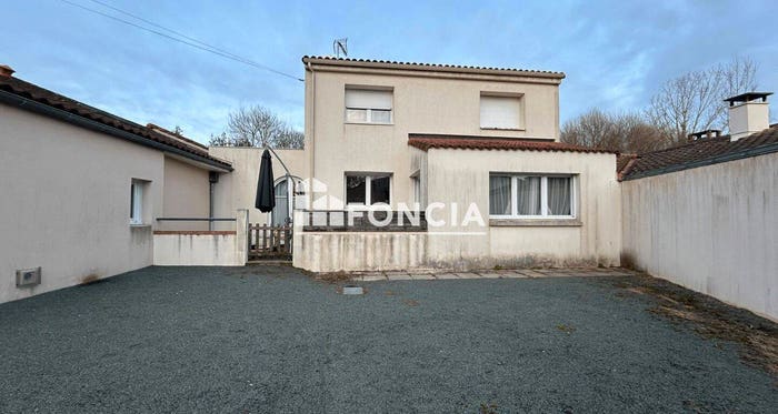 Maison 6 pièces à louer - Vairé