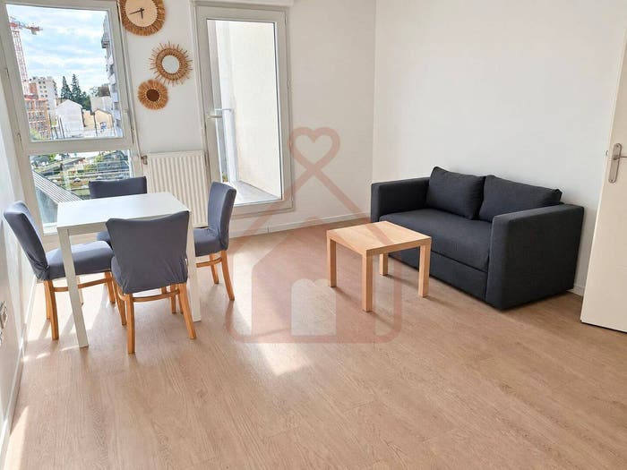 Centre Ville Est, Villejuif : Appartement 2 pièces à louer