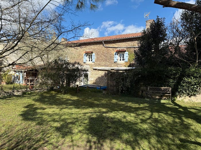 Maison 6 pièces à Valence-sur-Baïse, à vendre