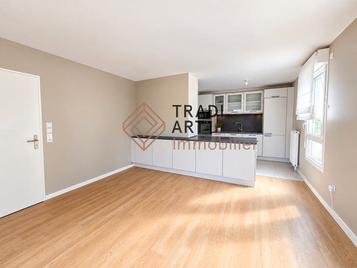Appartement 4 pièces à vendre à Sainte-Geneviève-des-Bois, Liers, Croix Blanche