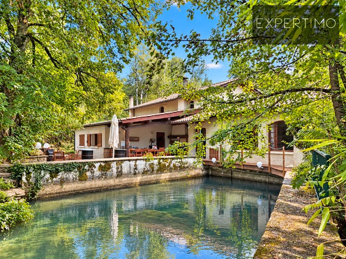 Terre-Clapier : Maison 11 pièces à vendre