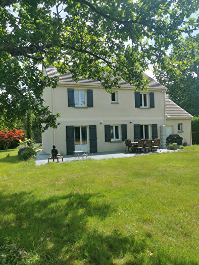Maison 7 pièces à Courtenay, à vendre