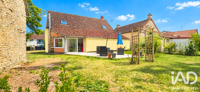 Maison 6 pièces à vendre - Charly