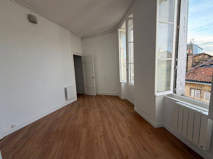 Appartement 1 pièce à louer à Centre ville, Bordeaux