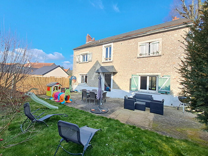 Maison 5 pièces à vendre à Brières-les-Scellés