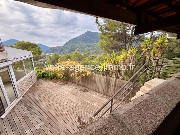 Tourrette-Levens : Appartement 4 pièces à vendre