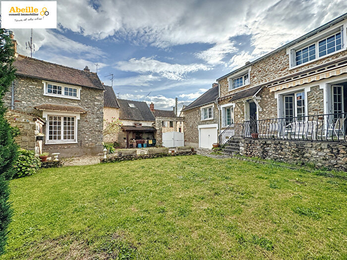 Maison 6 pièces à vendre à Saint-Chéron