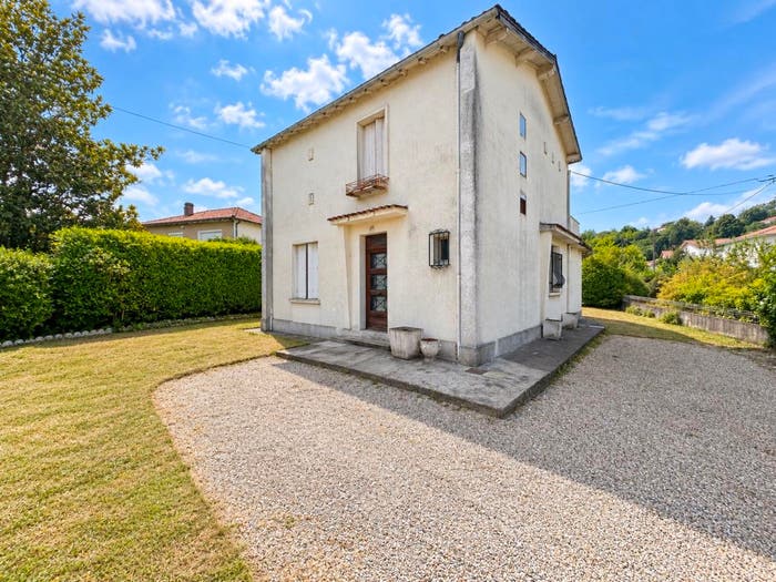 Bon-Encontre : Maison 5 pièces à vendre