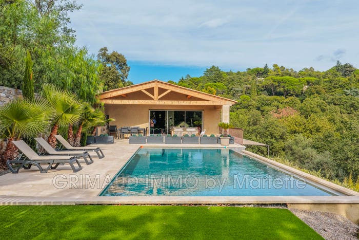 Maison 13 pièces à vendre - La Garde-Freinet