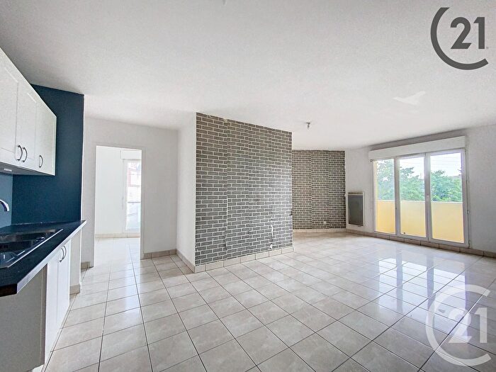 Appartement 4 pièces à Montereau-Fault-Yonne, Ville basse, à vendre