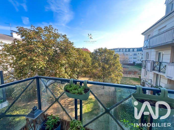 Varenne-Centre-Rive Charmante, Noisy-le-Grand : Appartement 2 pièces à louer