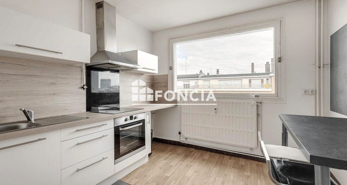 Lille, Centre-ville, Euralille - Appartement 3 pièces à vendre