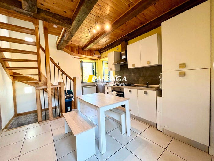 Salles-la-Source - Maison 1 pièce à louer