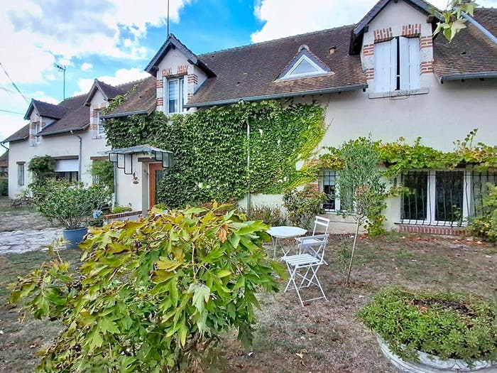 Maison 7 pièces à Thoury, à vendre