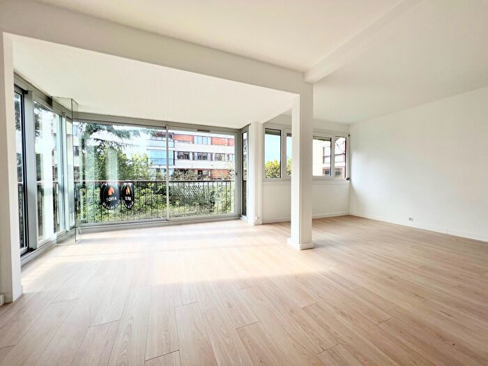 Fontenay-le-Fleury - Appartement 5 pièces à vendre