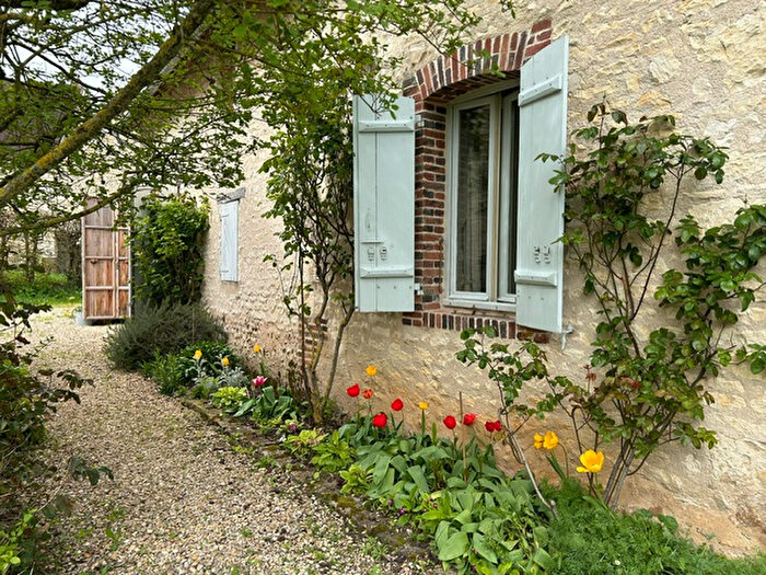 Maison 8 pièces à Chassy, à vendre