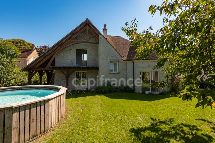 Maison 5 pièces à Champlost, à vendre