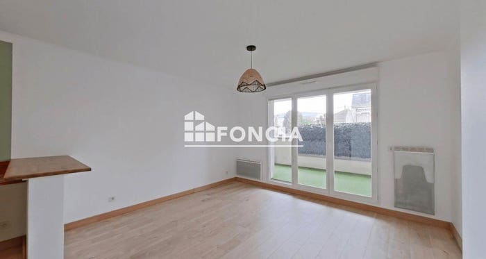 Marx Dormoy, Livry-Gargan : Appartement 2 pièces à louer
