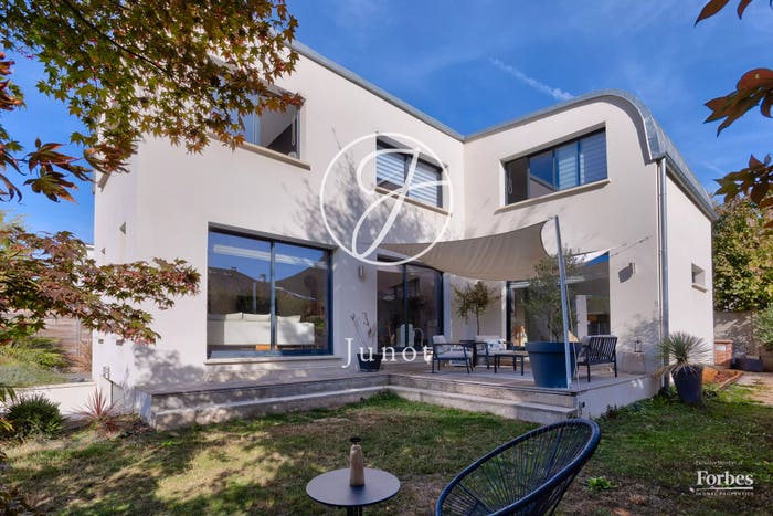 Croissy-sur-Seine - Maison 6 pièces à vendre