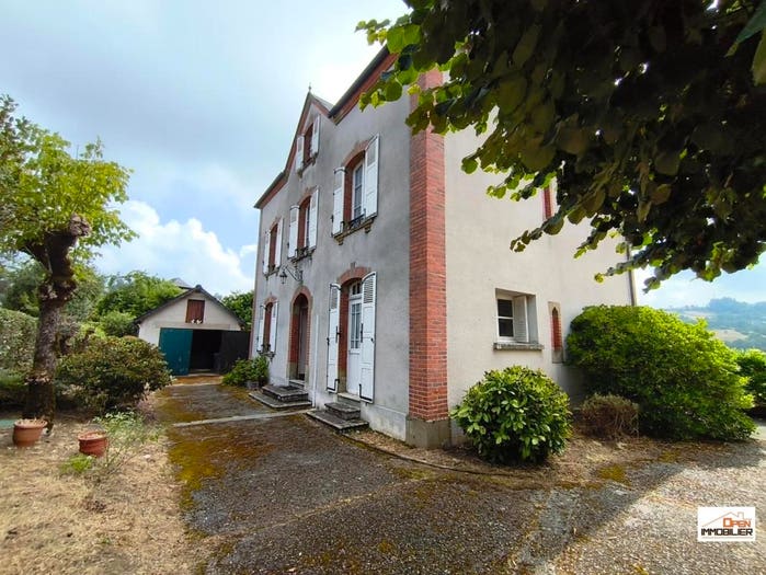 Maison 9 pièces à Dampniat, à vendre