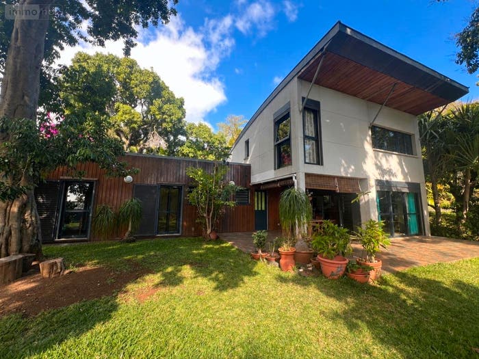 Maison 4 pièces à vendre - Saint-Pierre, Centre-ville