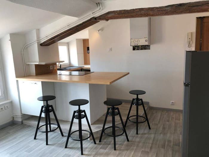 Appartement 3 pièces à Crêt de Roc, Saint-Étienne, à louer