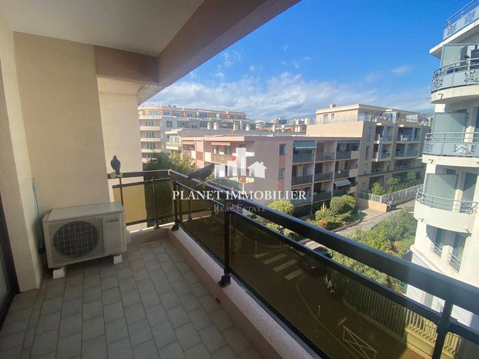Antibes : Appartement 2 pièces à louer