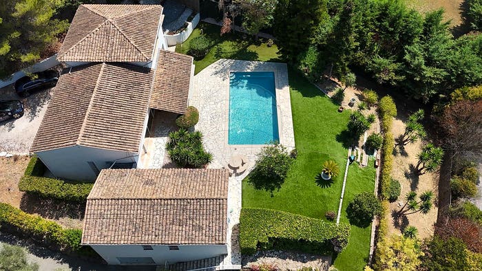 Antibes, Juan-les-Pins, Le Cap : Maison 5 pièces à vendre