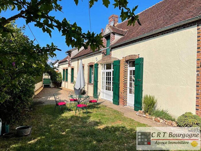 Les Ormes : Maison 5 pièces à vendre