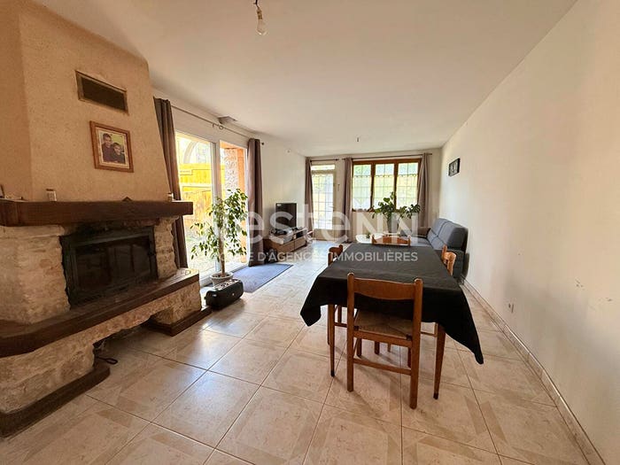 Montreuil-Bellay : Maison 5 pièces à vendre