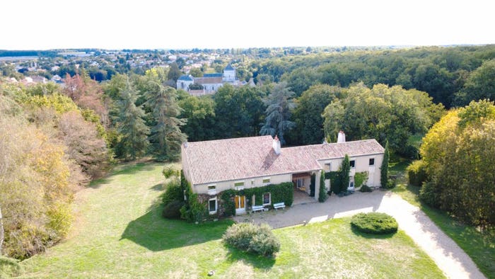 Maison 11 pièces à Nouaillé-Maupertuis, à vendre