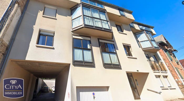 Saint-Yrieix-la-Perche : Appartement 2 pièces à vendre