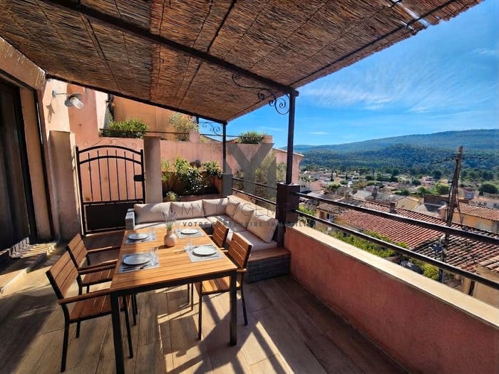 Appartement 4 pièces à Cuges-les-Pins, à vendre