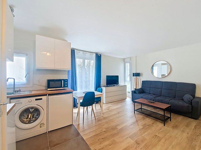 Centre Ville, Rueil-Malmaison : Appartement 1 pièce à louer