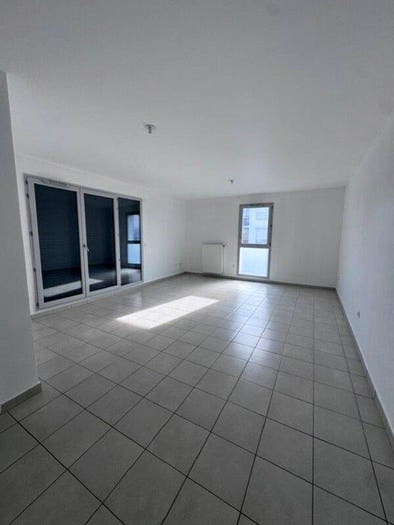 Paris Campagne, Drancy : Appartement 5 pièces à louer
