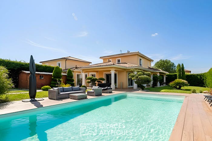 Saint-Bonnet-de-Mure : Maison 7 pièces à vendre