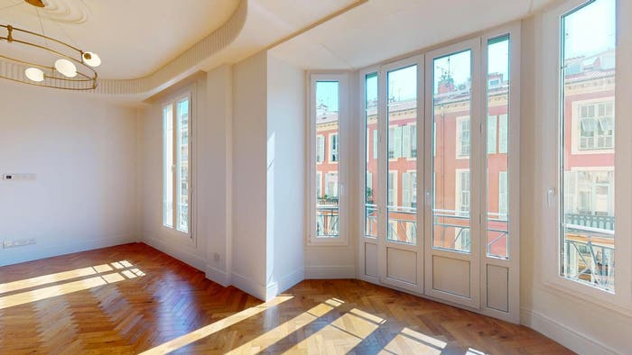 Appartement 3 pièces à vendre - Nice, Le Port