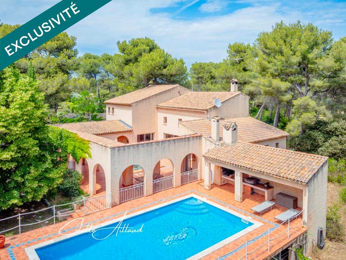 Maison 8 pièces à Les Pennes-Mirabeau, Barnouins, Plan de Campagne, à vendre