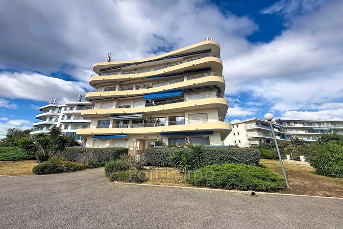 Appartement 3 pièces à vendre à Cagnes-sur-Mer, Les Bréguières