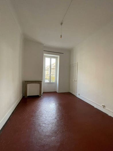 Appartement 5 pièces à louer à Nice